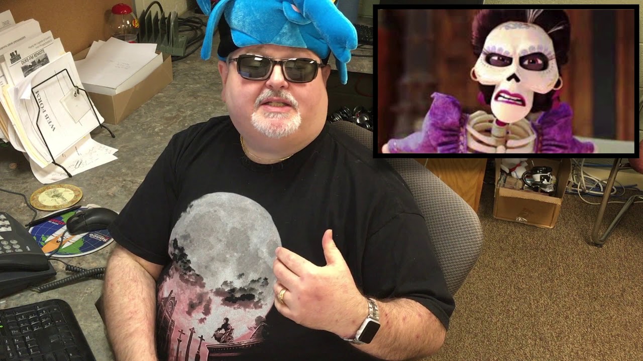 Review of "Coco" - YouTube