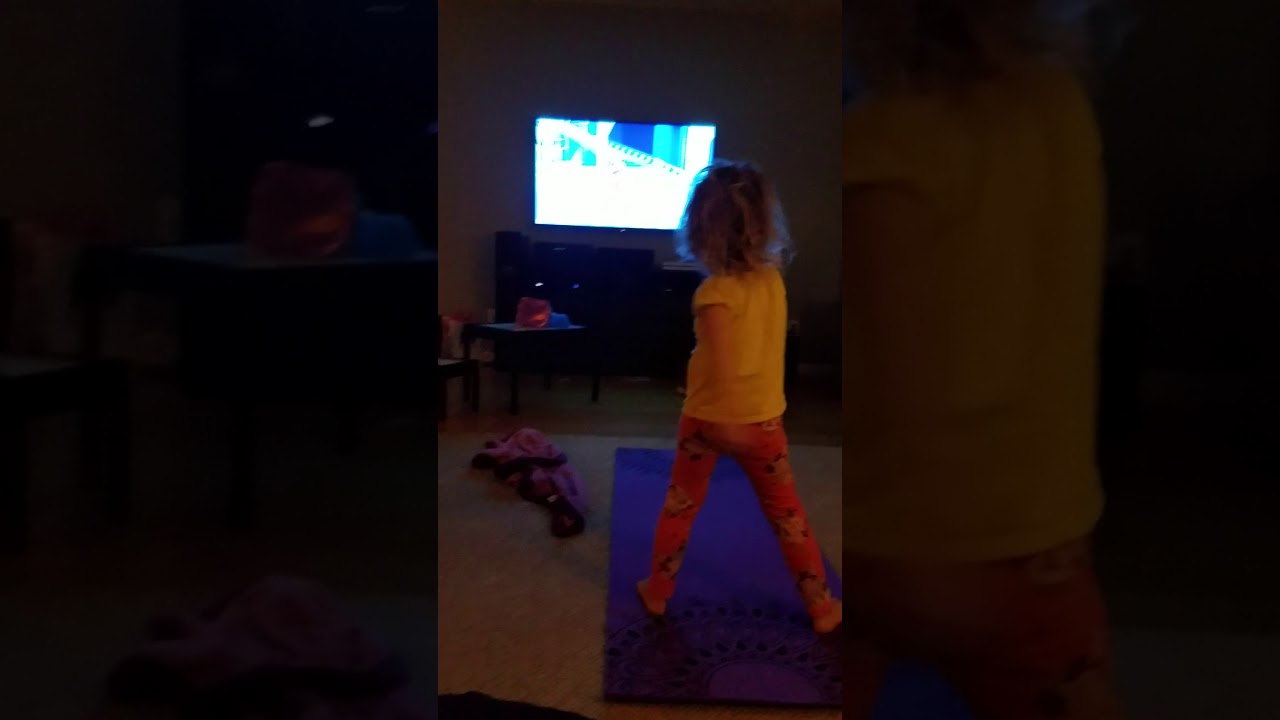 Frozen Yoga - YouTube