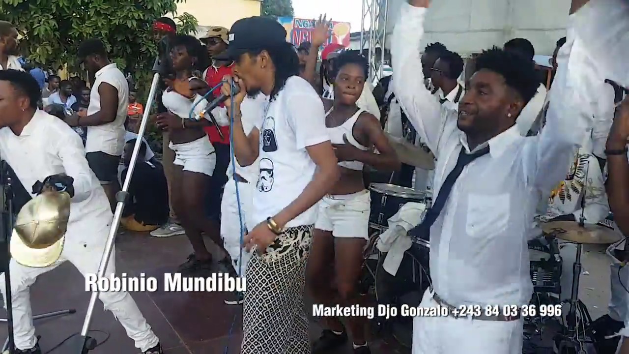 Robinio Mundibu - Live à Lemba Salongo (2018) - YouTube