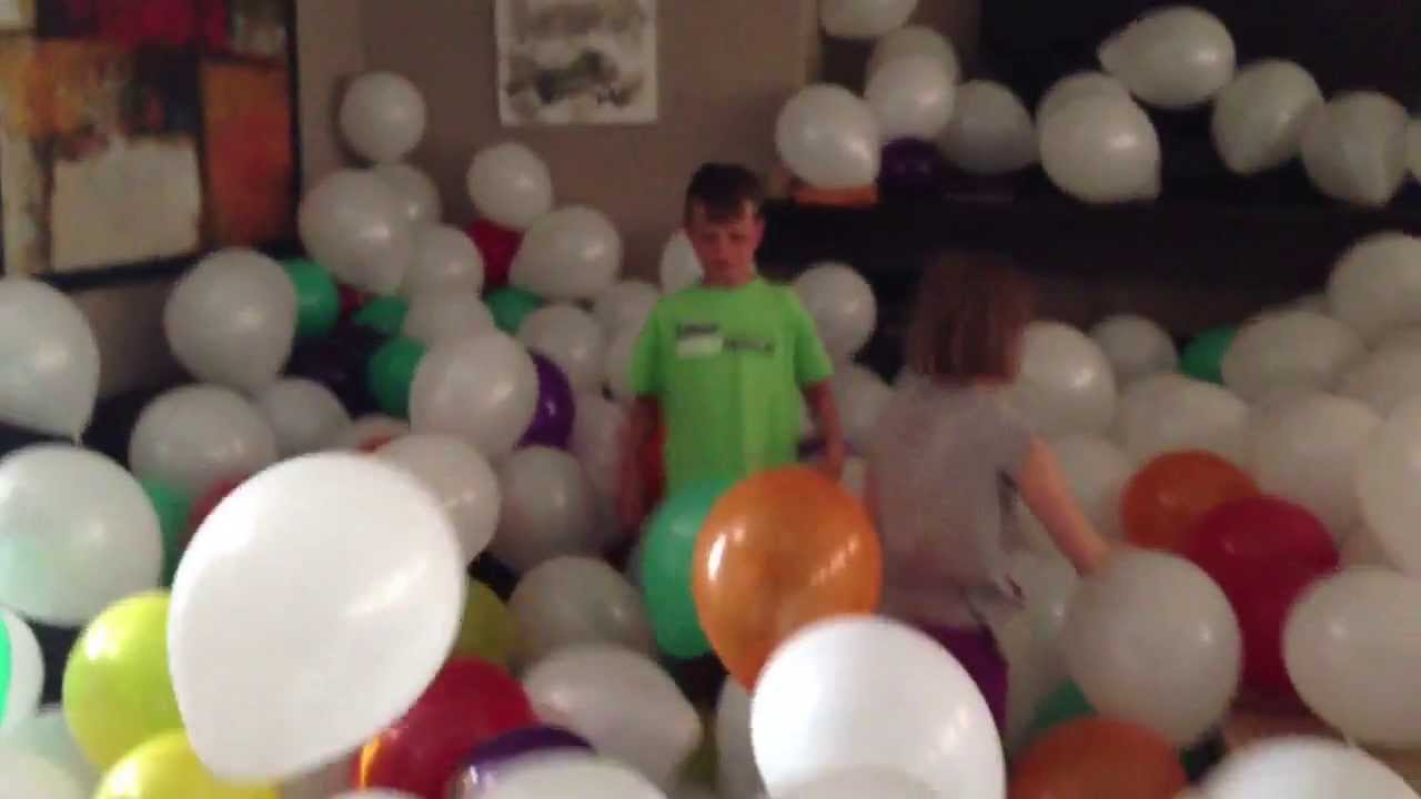 Playing in 1000 balloons - YouTube