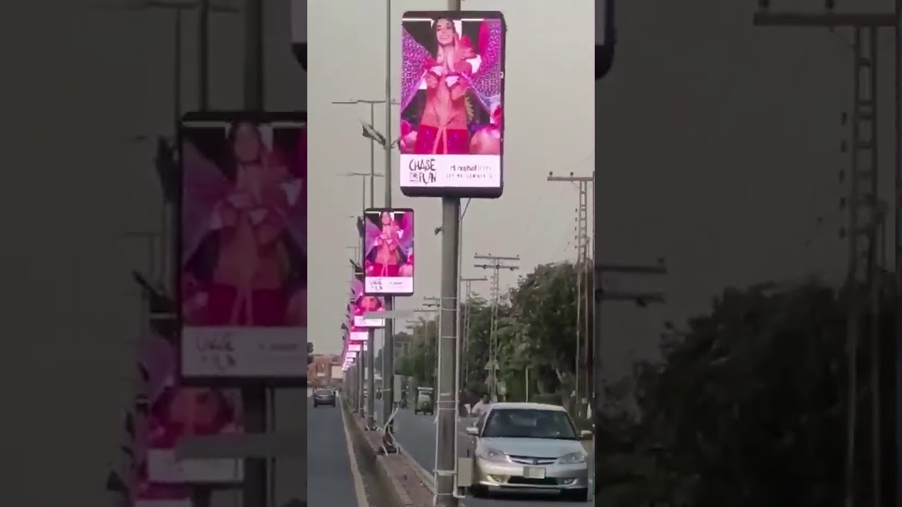 Project of Light Pole Advertising LED Screen - YouTube