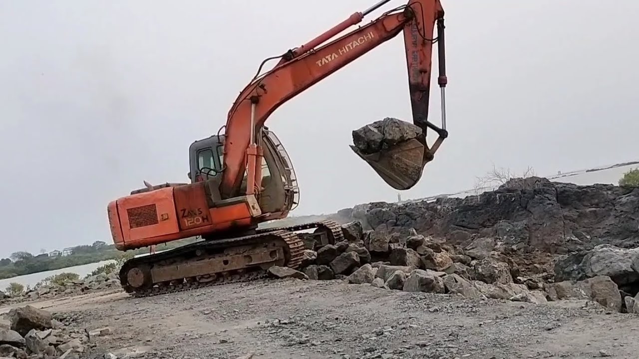 tata Hitachi pockland working - YouTube