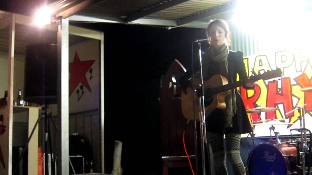 Shontay Snow - Fizz - YouTube