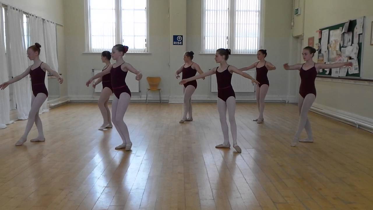 Seren ballet 2015 grade 4 work - YouTube