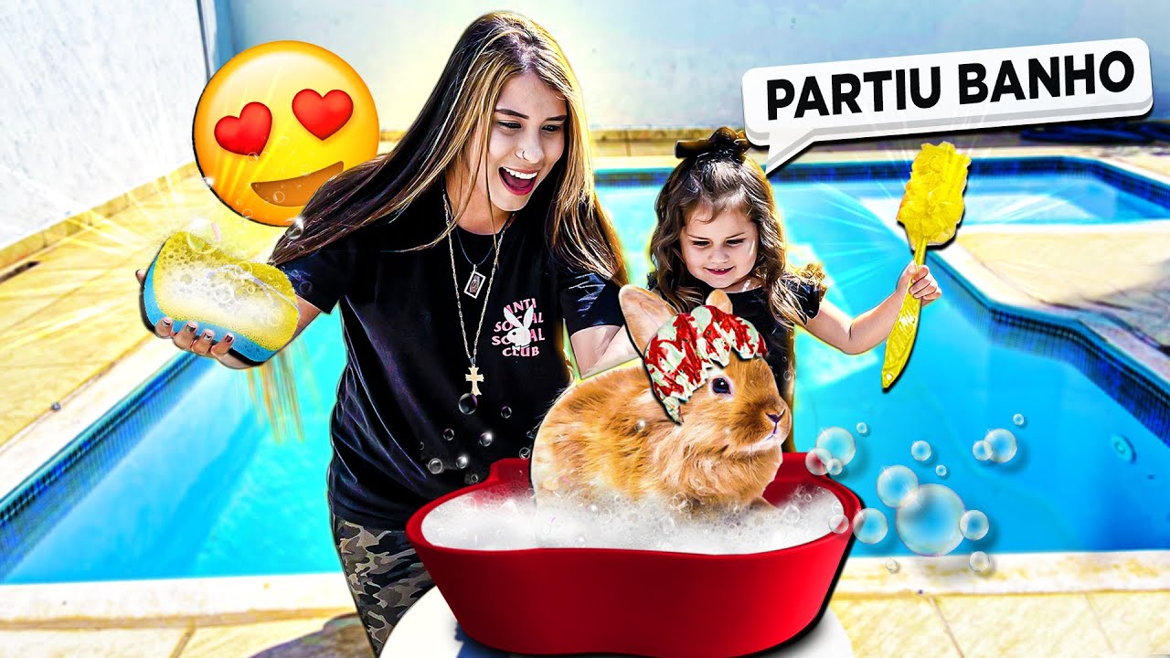 Eu E Minha IrmÃzinha Cuidamos Do Coelho Que Um Estranho Deixou Na Minha