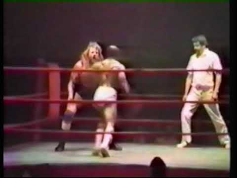 Catchen/Wrestling Dave Viking vs Bobby Gaetano Hannover Mai 81 - YouTube