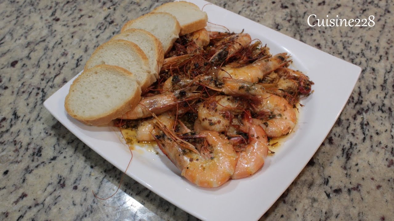 GARLIC BUTTER SHRIMP - Crevette sautées à l'ail - YouTube