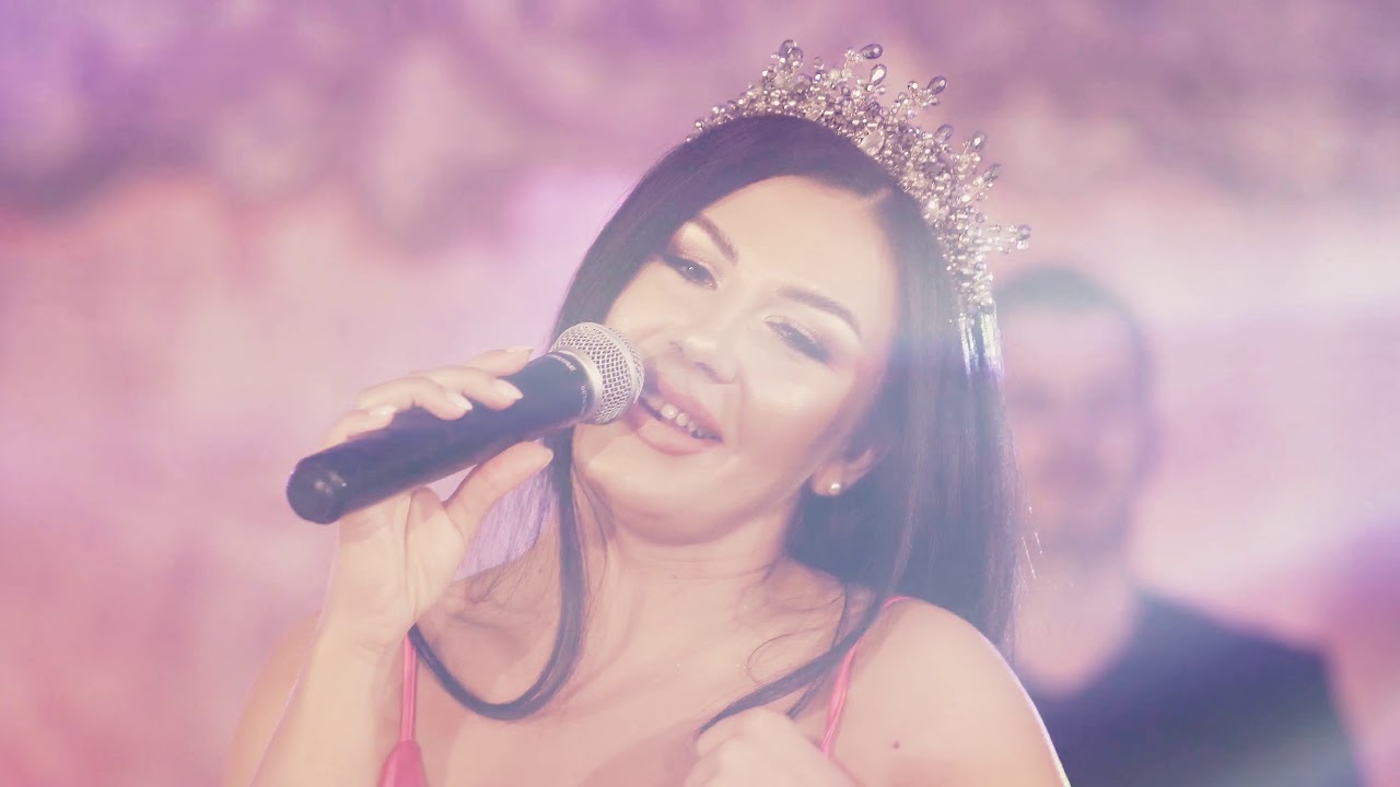 Alexandra Iacob & Sol Music - Manele vechi - YouTube