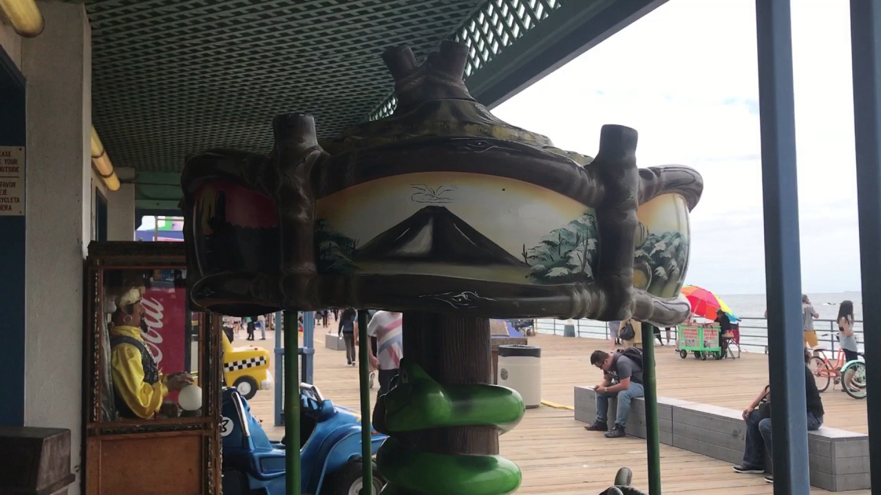 Santa Monica Jungle Carousel - YouTube