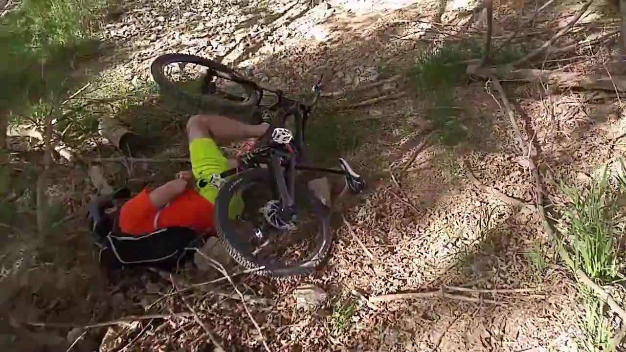 Guy Fly's Over Handlebars Going Down Steep Hill!!! FAIL - YouTube