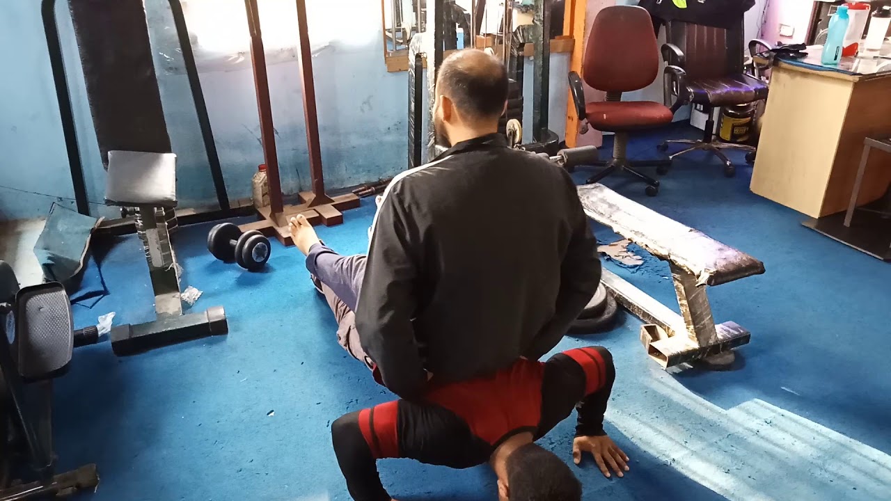 Push ups with 90 kg guy on back - YouTube