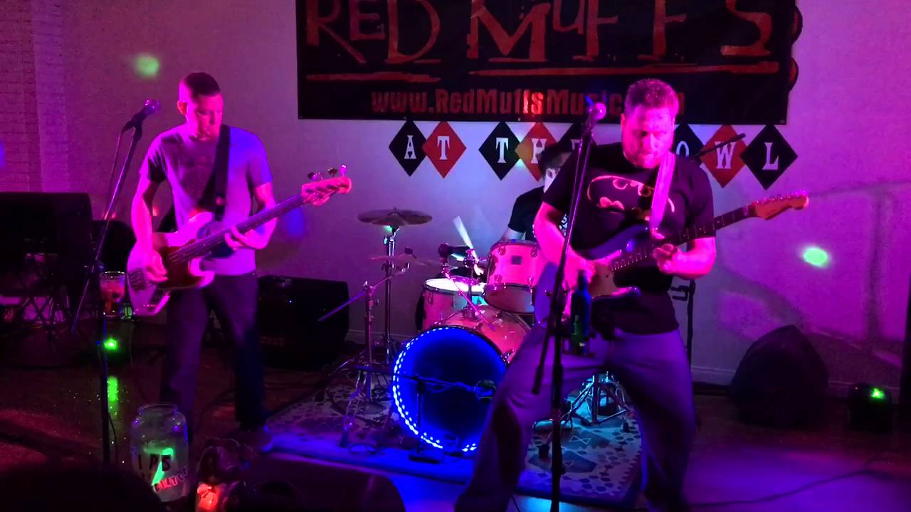 Red Muffs at Lane 33 1-9-16 - YouTube