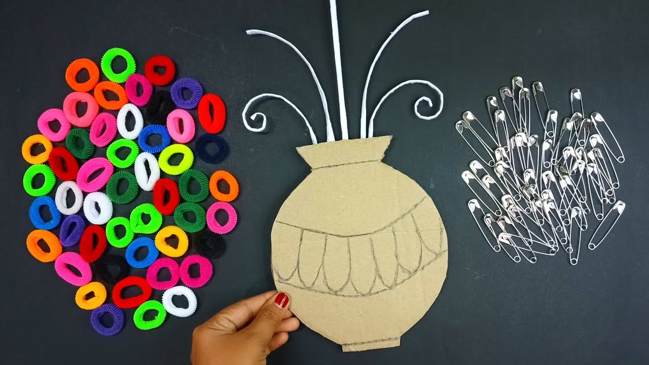 Unique Wall Hanging Craft Using Safety Pin and Hair Bands / Best Out Of ...
