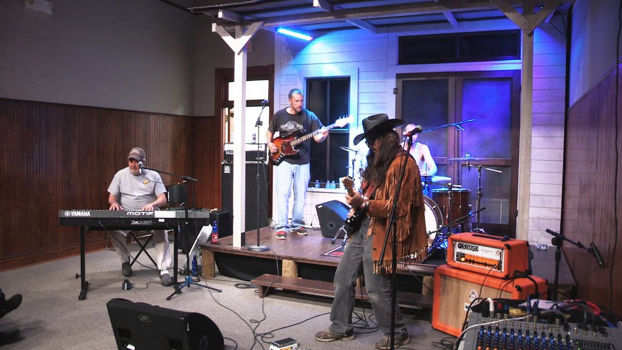 True Blue Roots band 2016 show at King Biscuit Blues Festival - YouTube