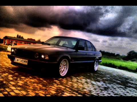 BMW E34 540 V8 - YouTube