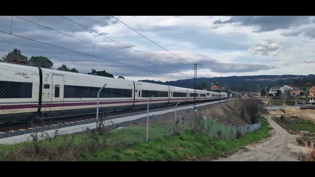 Ave s112 por Seixalvo destino Madrid. - YouTube