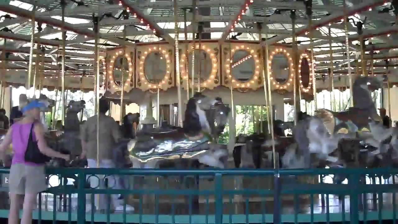 Merry-Go-Round at Como Zoo - YouTube