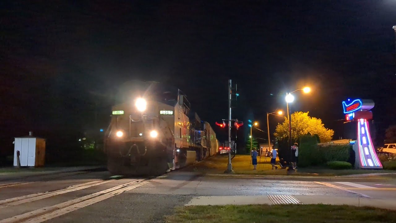 CSX ES40DC #5467 & LSRC SD70M #6432 NB @ Romulus w/ CSX L313 | 8/24/24 ...