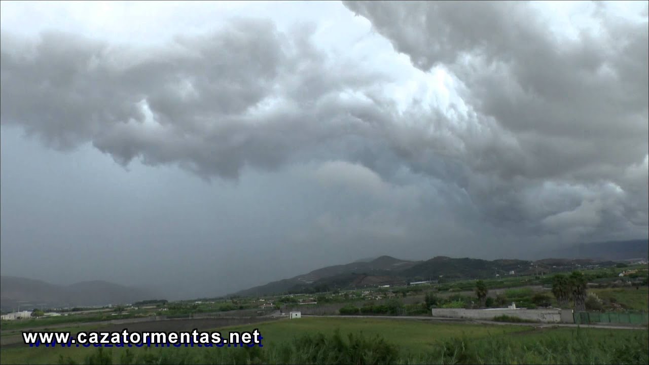 Arcus monzónico en la Costa Tropical de Granada - YouTube