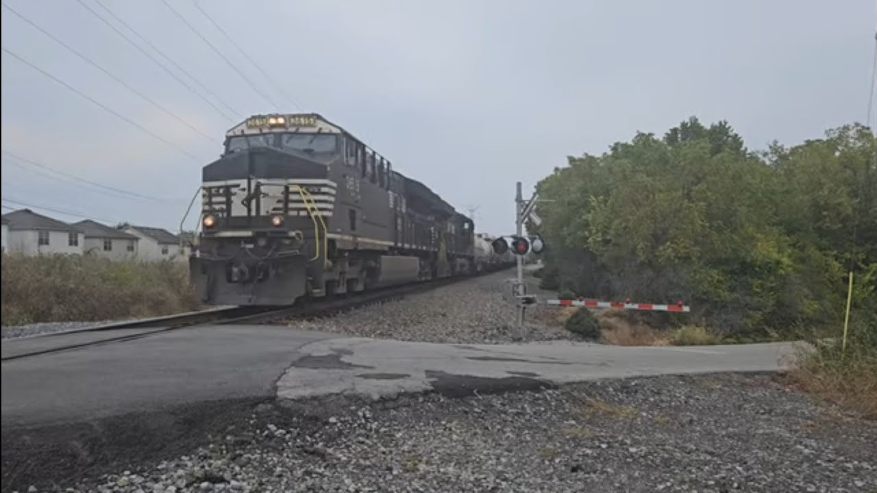 Another "Longest and Loudest" Train - YouTube