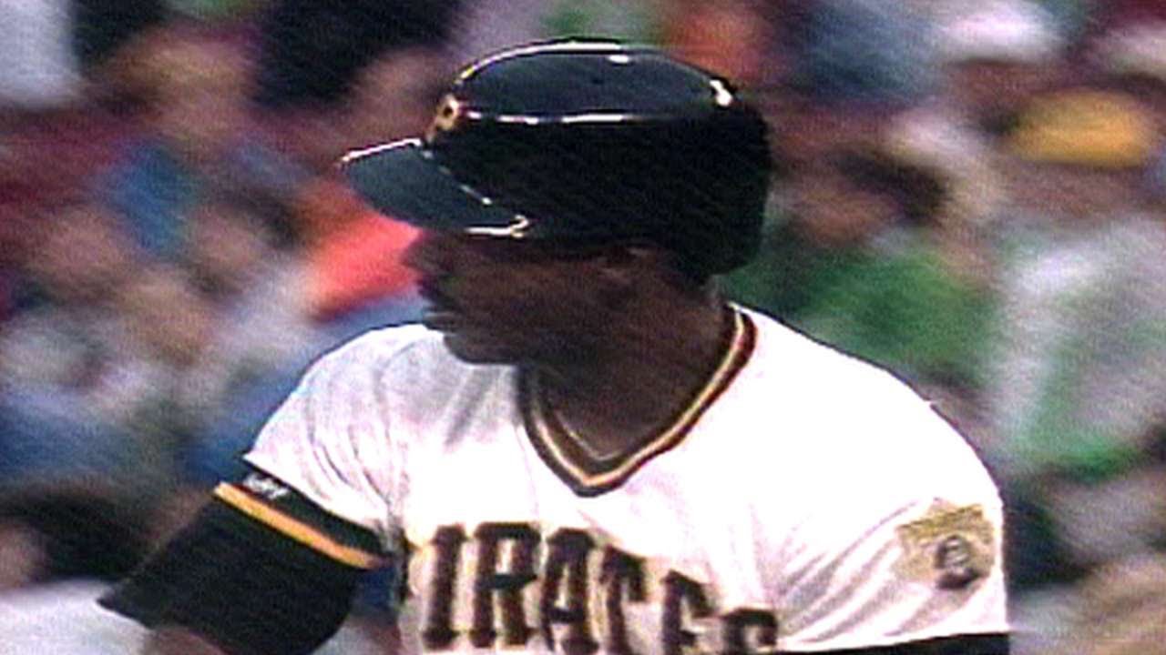 Bonds hits his 100th career home run - YouTube