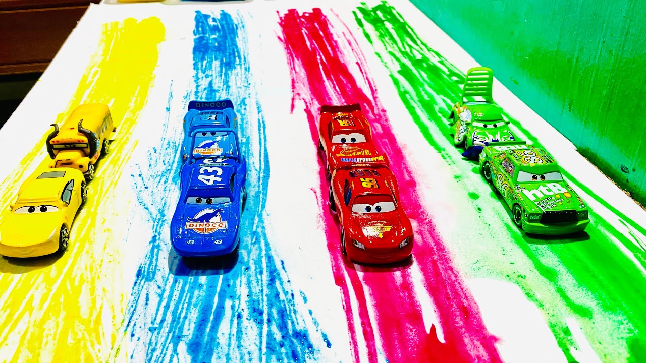 Disney Pixar Cars fall into the water: Lightning McQueen, Chick Hicks ...