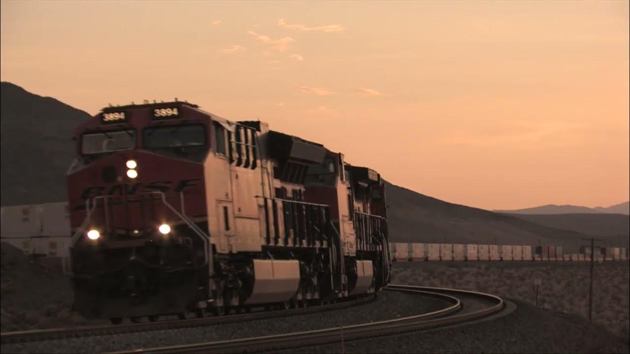 Needles Subdivision Railfanning - YouTube