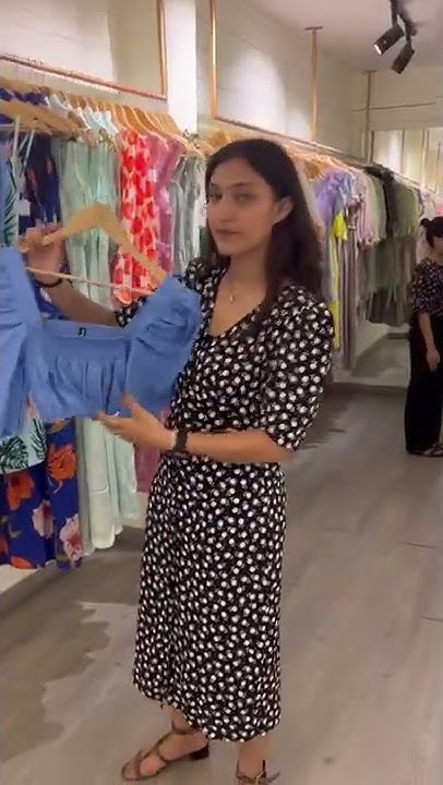 THRIFT STORE IN DELHI- HAUZ KHAS|| 2 for 999/- branded dresses || #youtubeshorts #shorts # ...