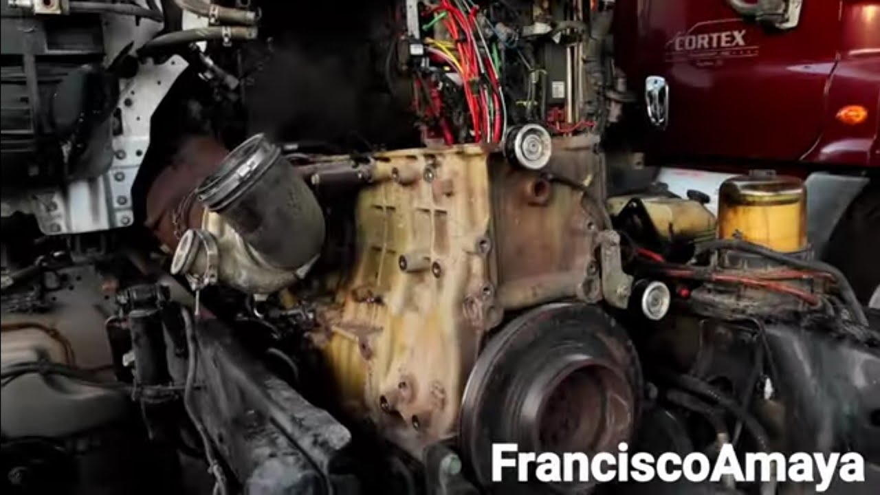 DD15 engine failure internal inspection after crankshaft got destroyed ...