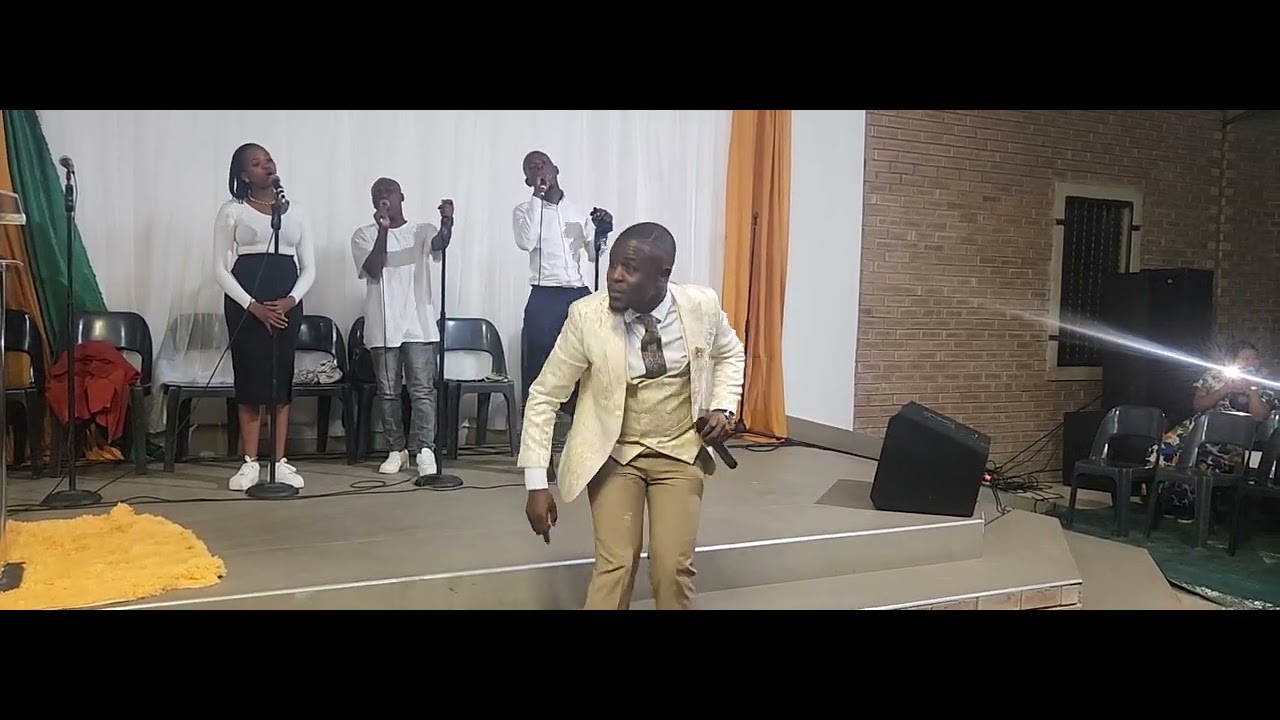 BRILLIANT MANGOBE (MC) AND MR MHLABENG - YouTube