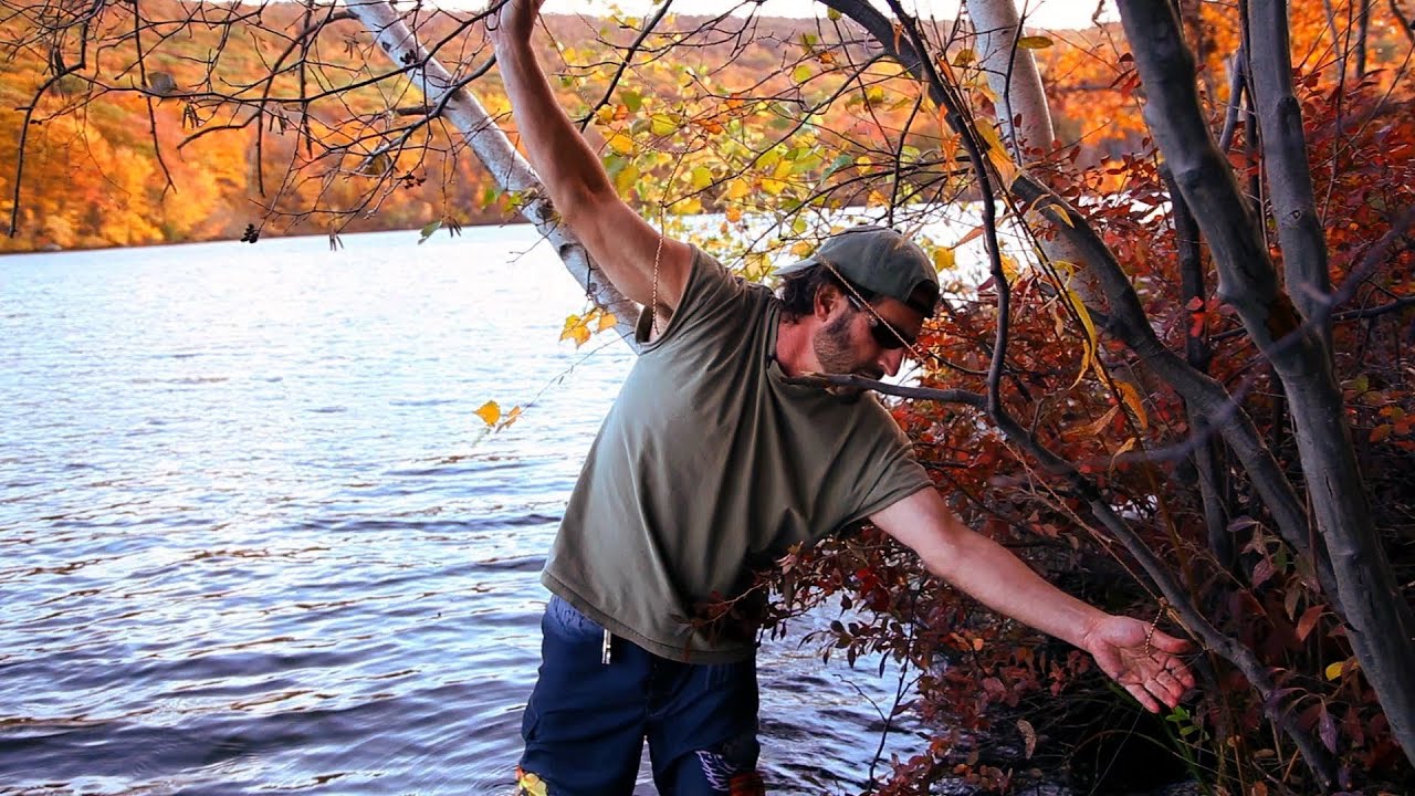 How to Adjust a Fish Snare | Survival Skills - YouTube