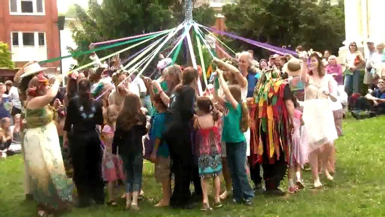 Wrapping the MayPole - YouTube