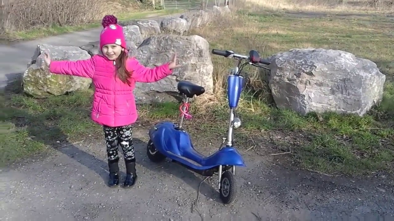 Alexa with the electric Scooter 250W - YouTube