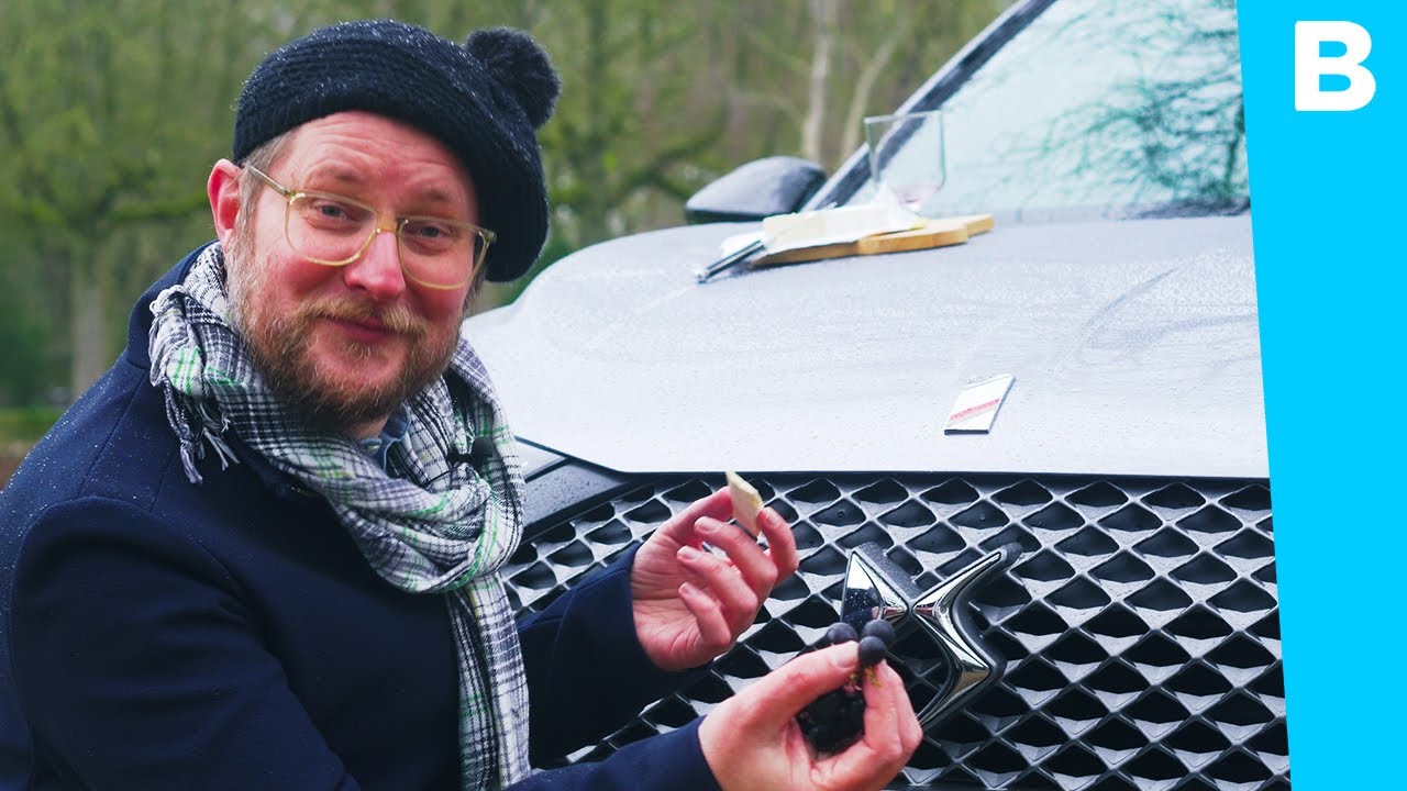 Deze elektrische auto is NIET normaal! - YouTube