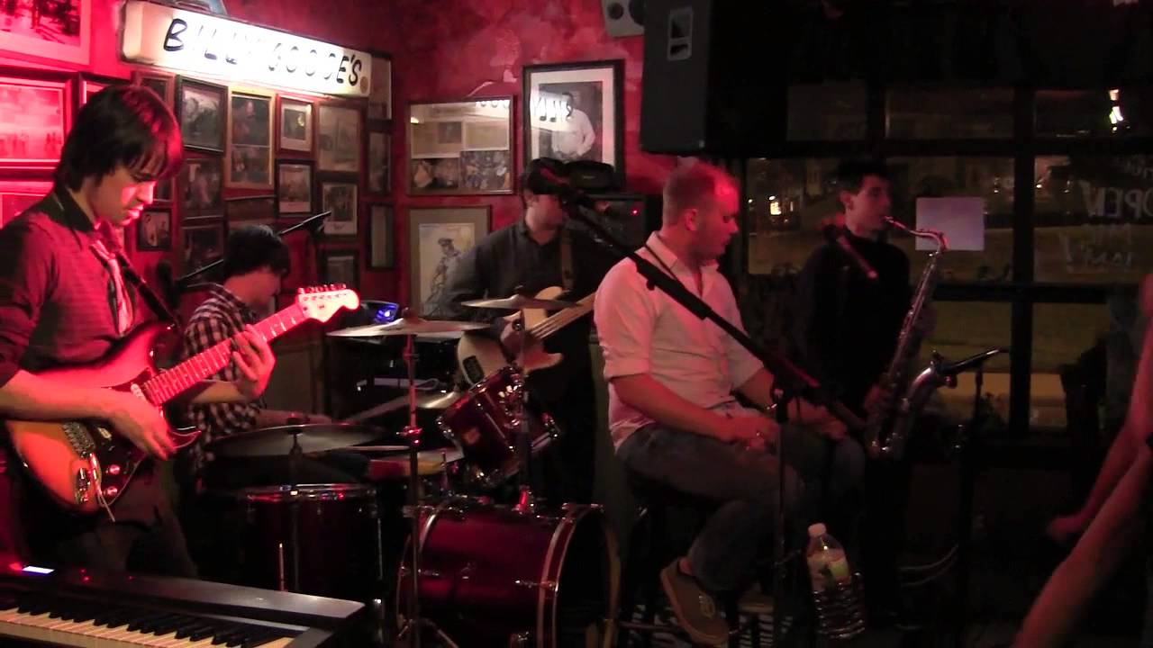 Brick House - Jake Heady & the Crash Land Band @ Billy Goodes - YouTube