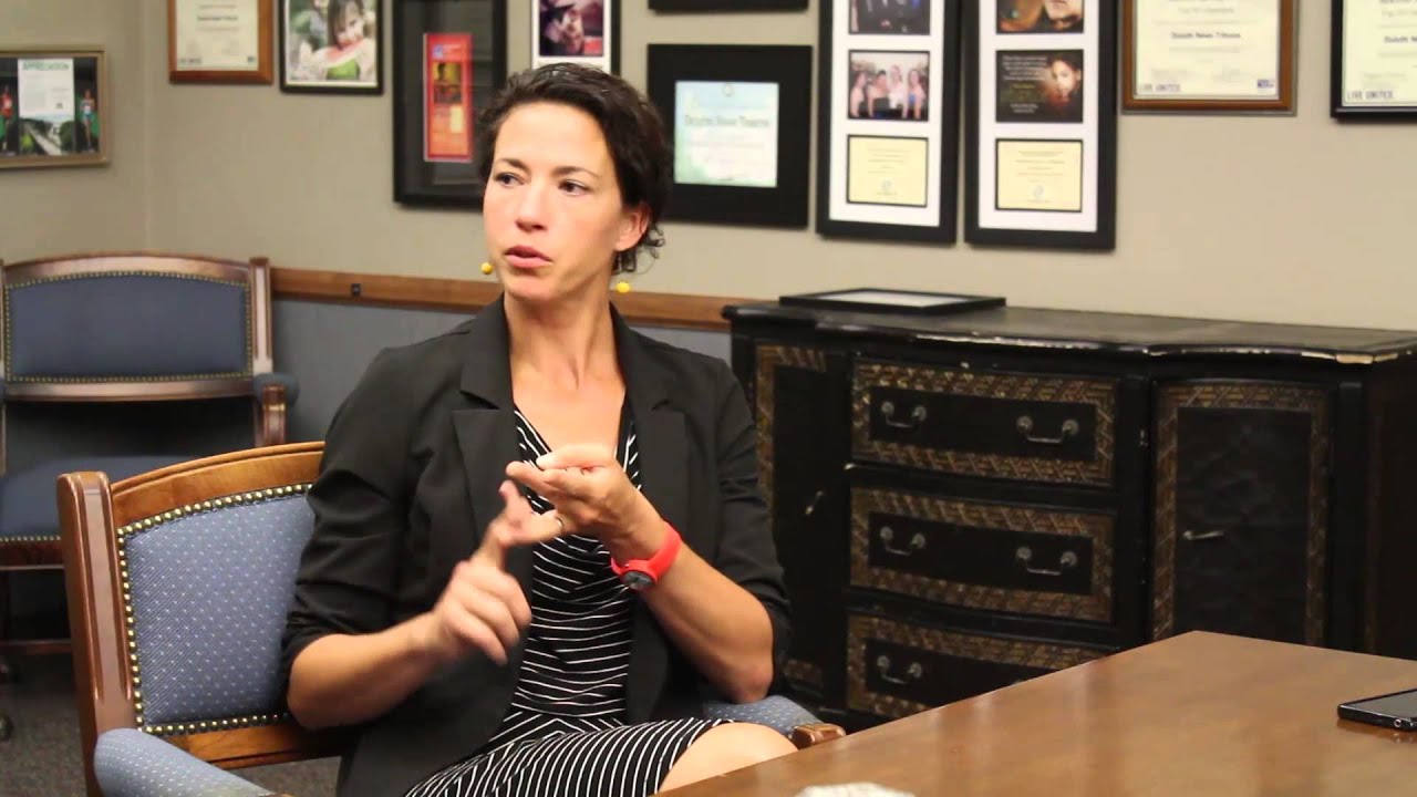 2015 Duluth mayor race - Emily Larson - YouTube