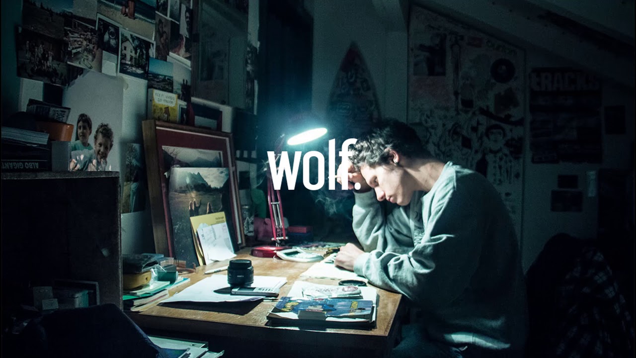 Britney Spears - Toxic (Chasing Donuts Remix) - YouTube