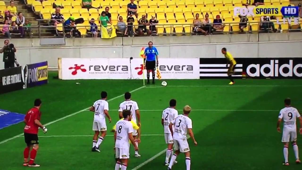 Ben Sigmund scores for Wellington Phoenix against Perth Glory - YouTube