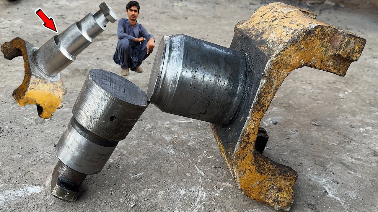 A Surprising Process of Fixing A Broken Spindle of A Loader Grader ...