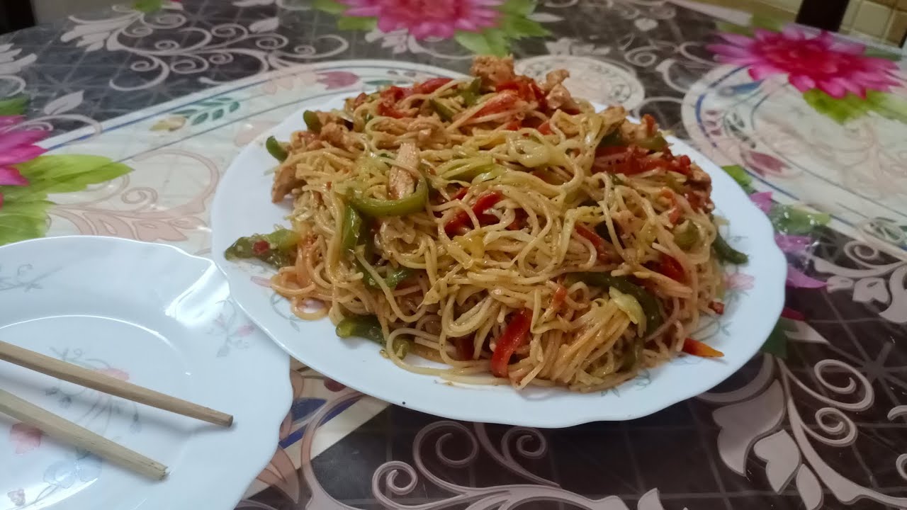 chicken chaomin - YouTube