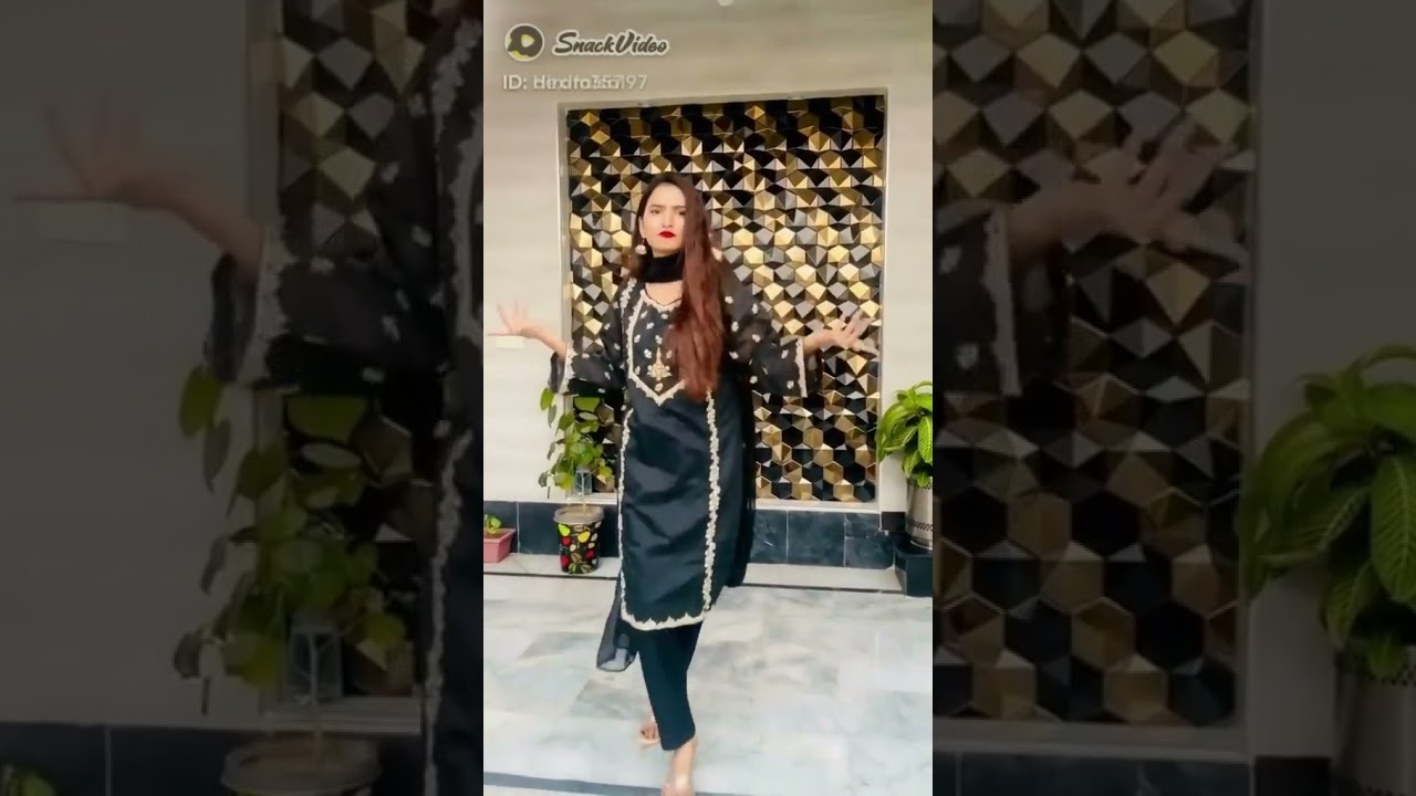 hira fasil beautiful black dress tik tok video - YouTube