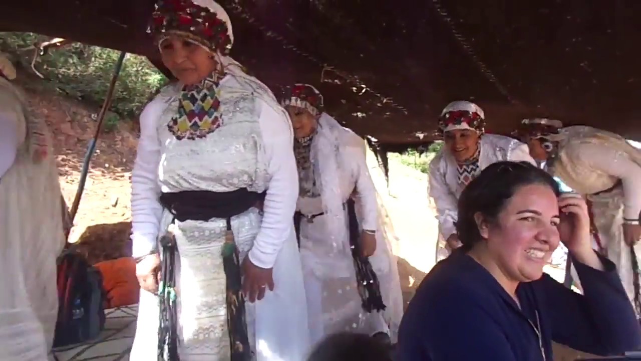 Ahidous atlas ait ouarain | احيدوس الاطلس ايت وراين - YouTube