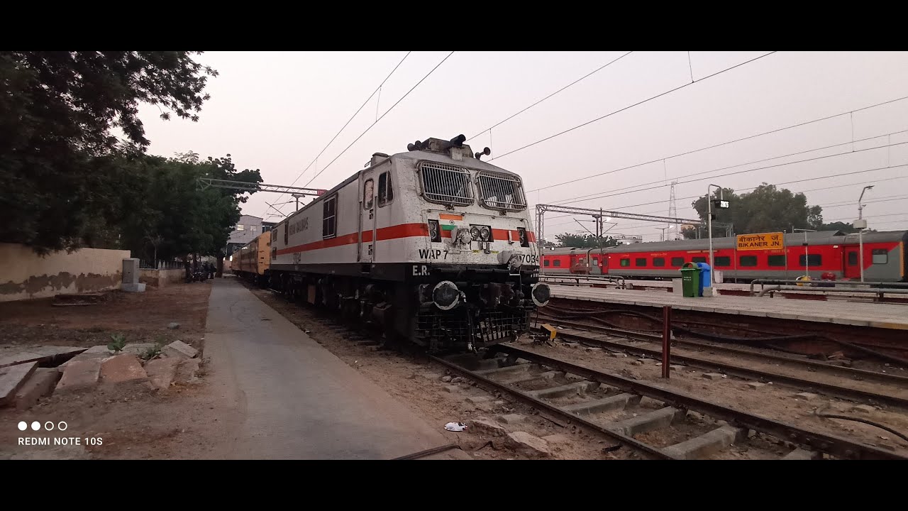 Train number 12465 Ranthambhore Sf Express - YouTube