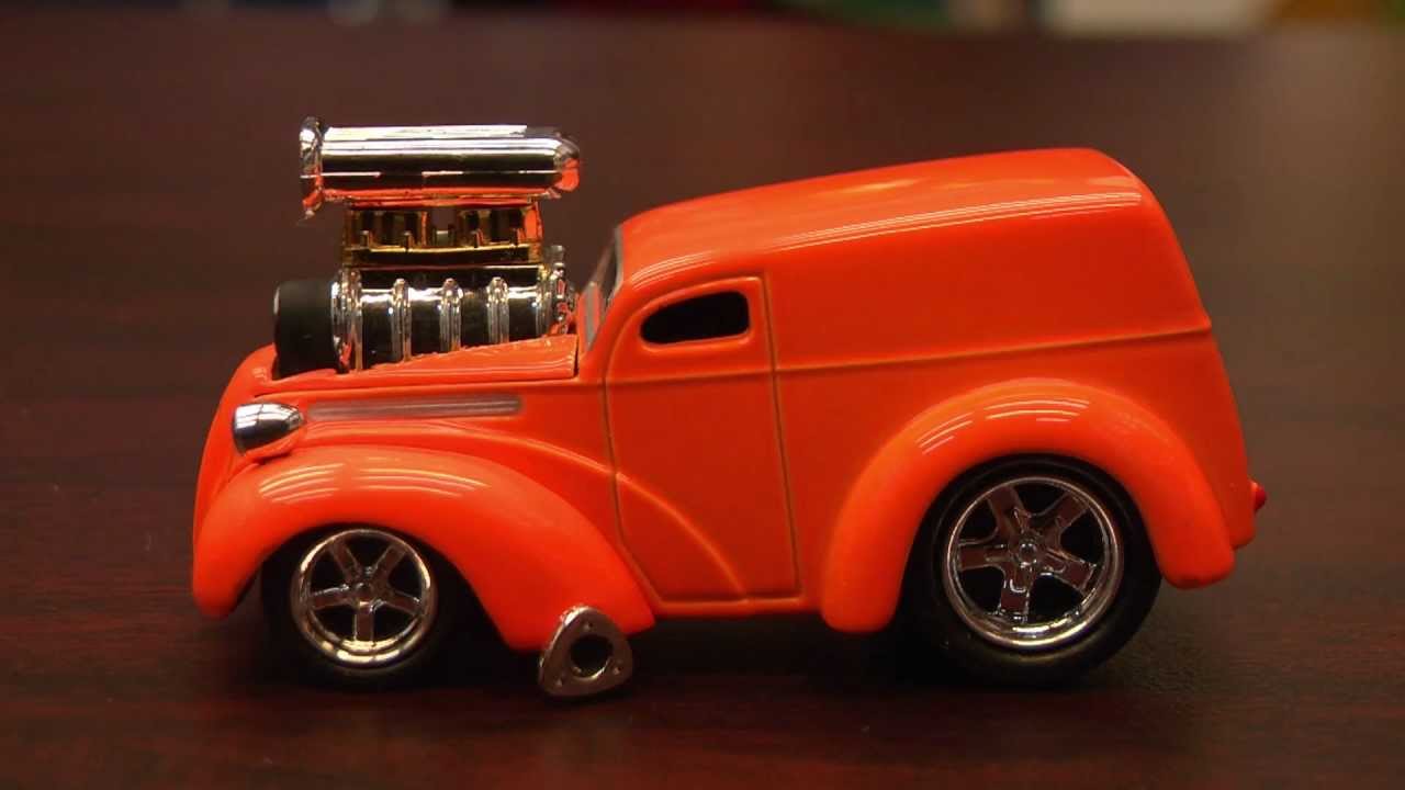 CGR Garage - 1948 FORD ANGLIA Muscle Machines review - YouTube