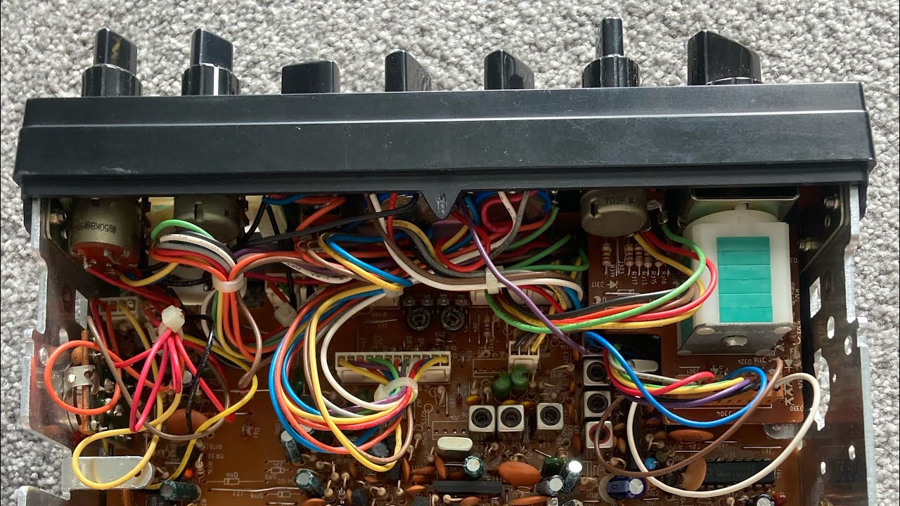 Inside Galaxy Neptune CB Radio early Ranger made FM AM USB LSB Black ...