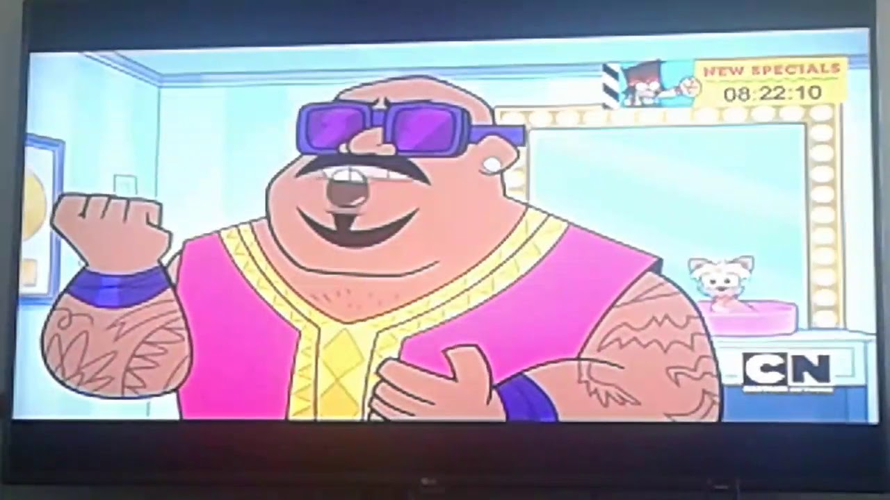 Ceelo Green singing The Night Begins To Shine - YouTube