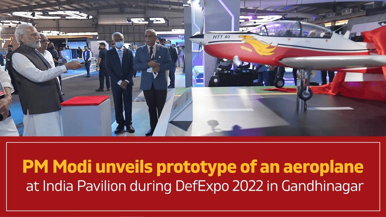 PM Modi unveils prototype of an aeroplane at India Pavilion during ...