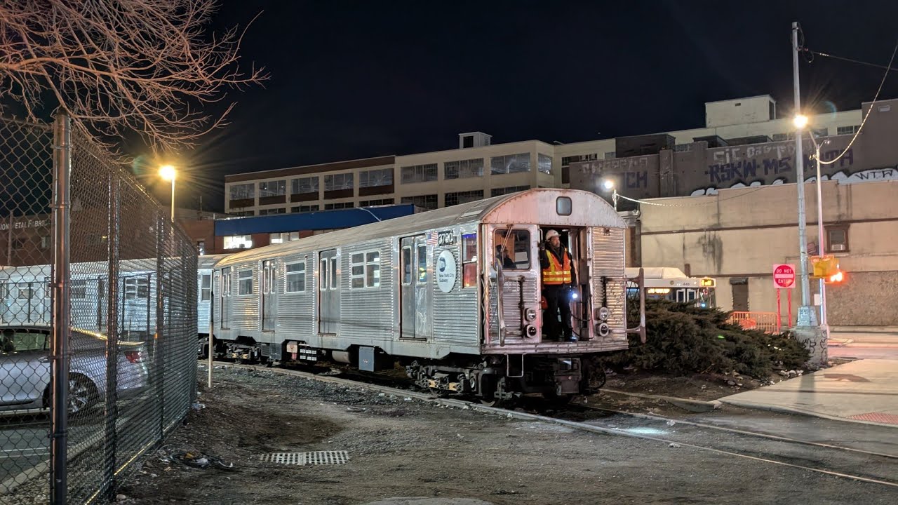 NYC Subway: R32 Scrap Cars Being Transferred to South Brooklyn Railway ...