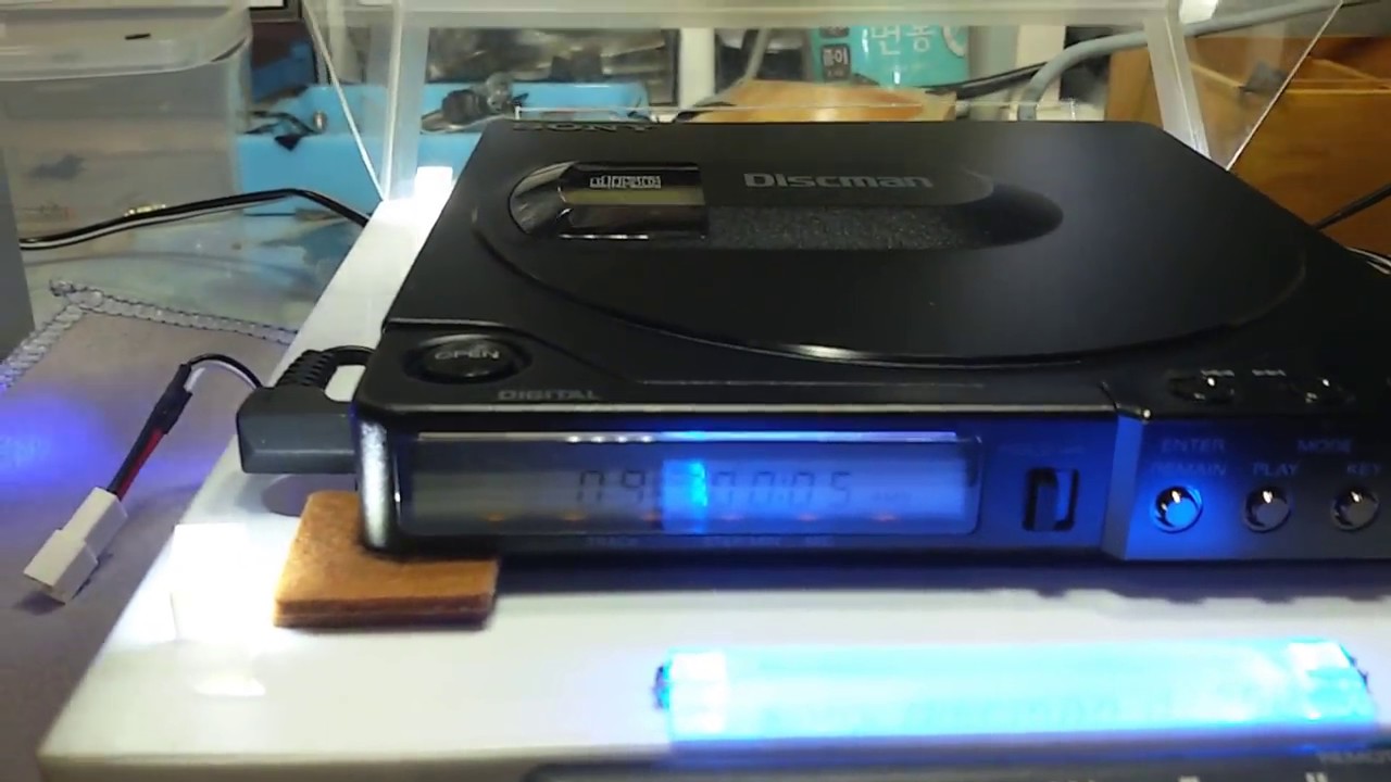 sony discman d-15 - YouTube