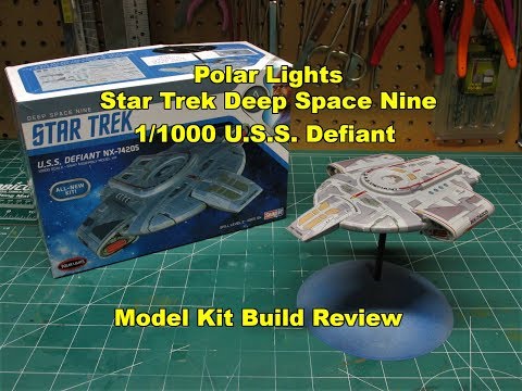 POLAR LIGHTS STAR TREK USS DEFIANT 1/1000  MODEL KIT BUILD REVIEW POL952